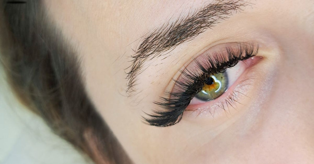 The Importance of Patch Testing Before Applying DIY Lash Extensions ...